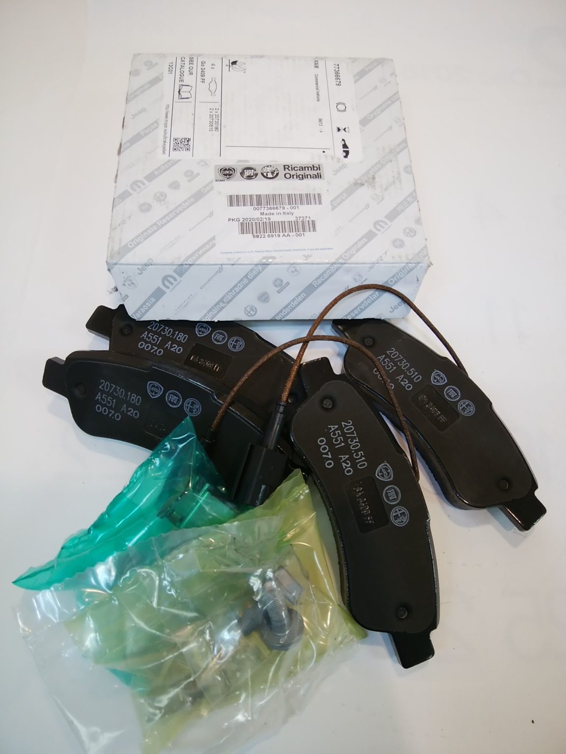 フィアット デュカト(250)パーツ リヤ ディスクパッド 77366679