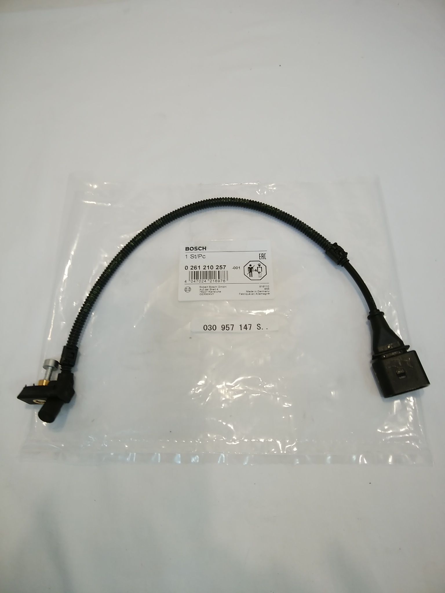 フォルクスワーゲン クランク角センサー 030957147S(0261210257)