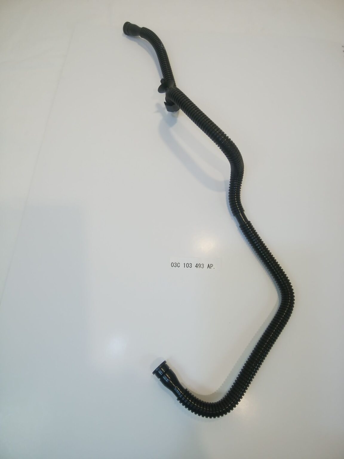 フォルクスワーゲンパーツ 通販 ブリーザーホース 03C103493AP お取り寄せ商品詳細情報です！