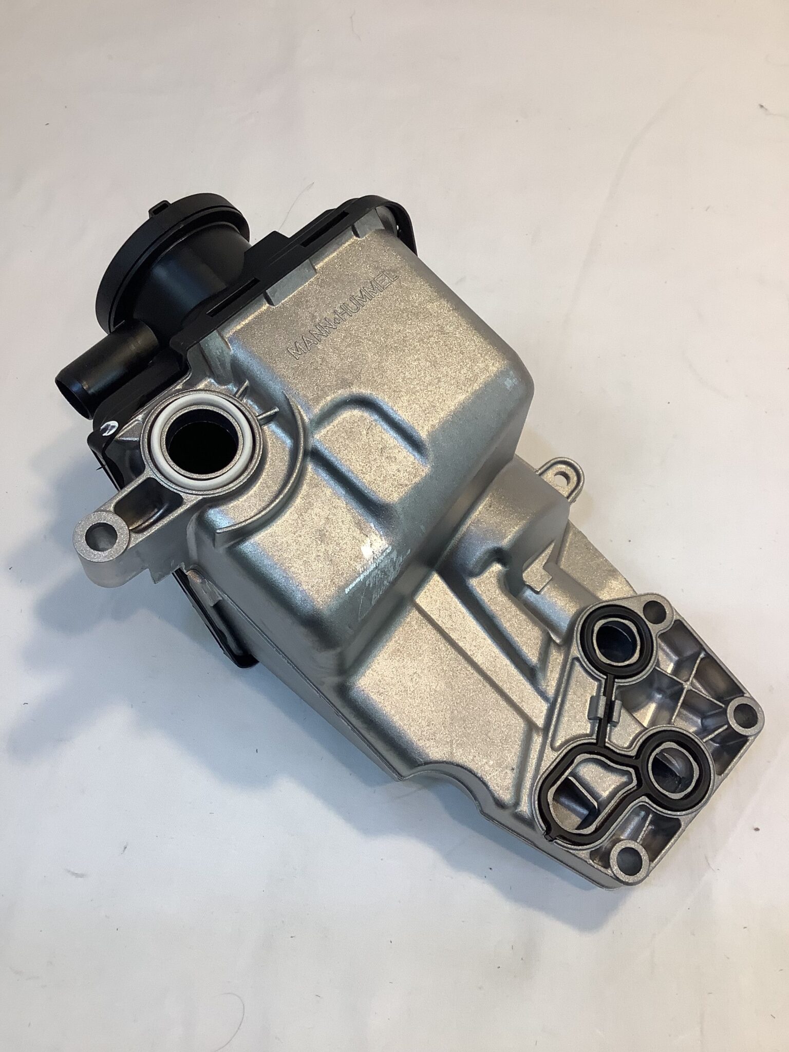 フォードパーツ 通販 フォーカス オイルフィルターハウジング 1781598 お取り寄せ商品詳細情報です！！