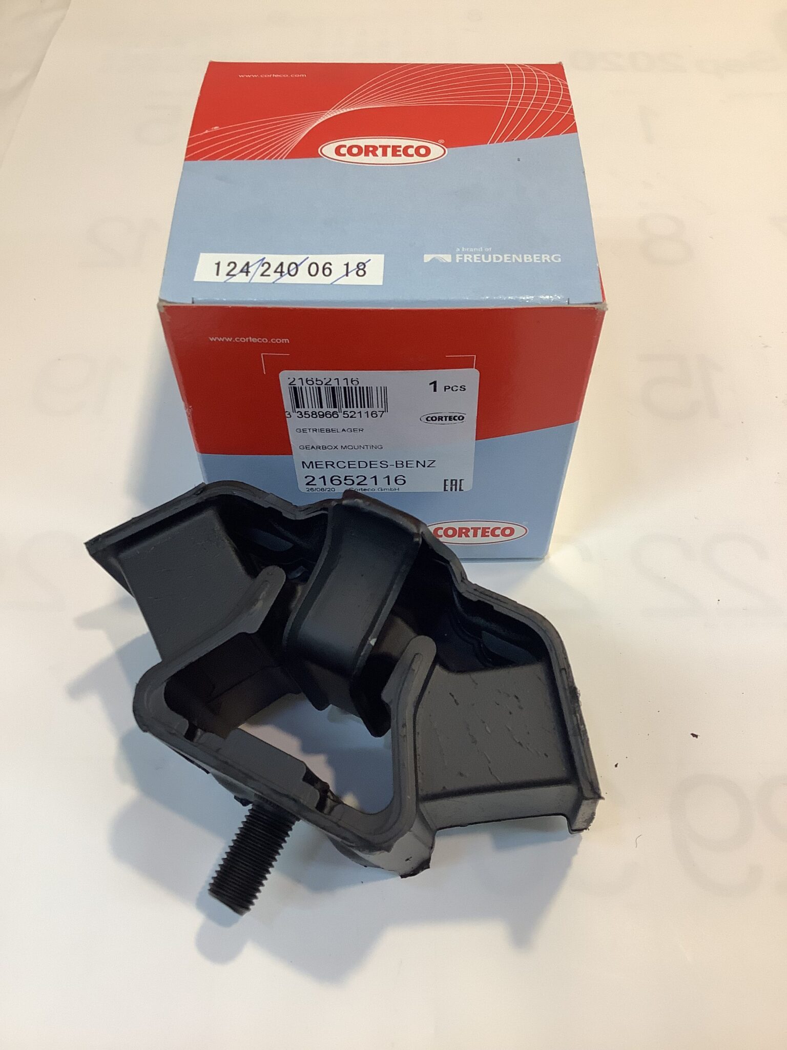 ベンツパーツ 通販 300E W124 トランスミッションマウント 1242400618 お取り寄せ商品詳細情報です！！